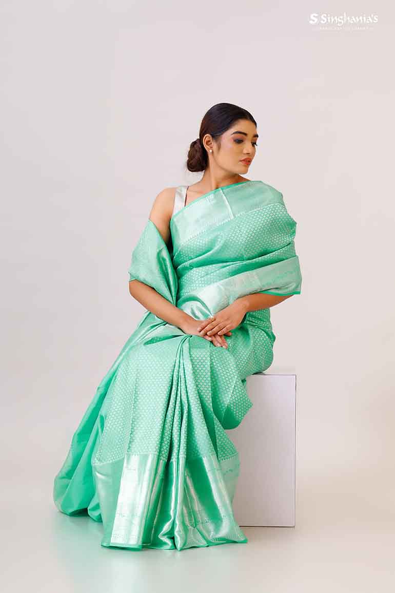 Buy Pure Silver Zari Kanchipuram Sarees Online | Singhania's