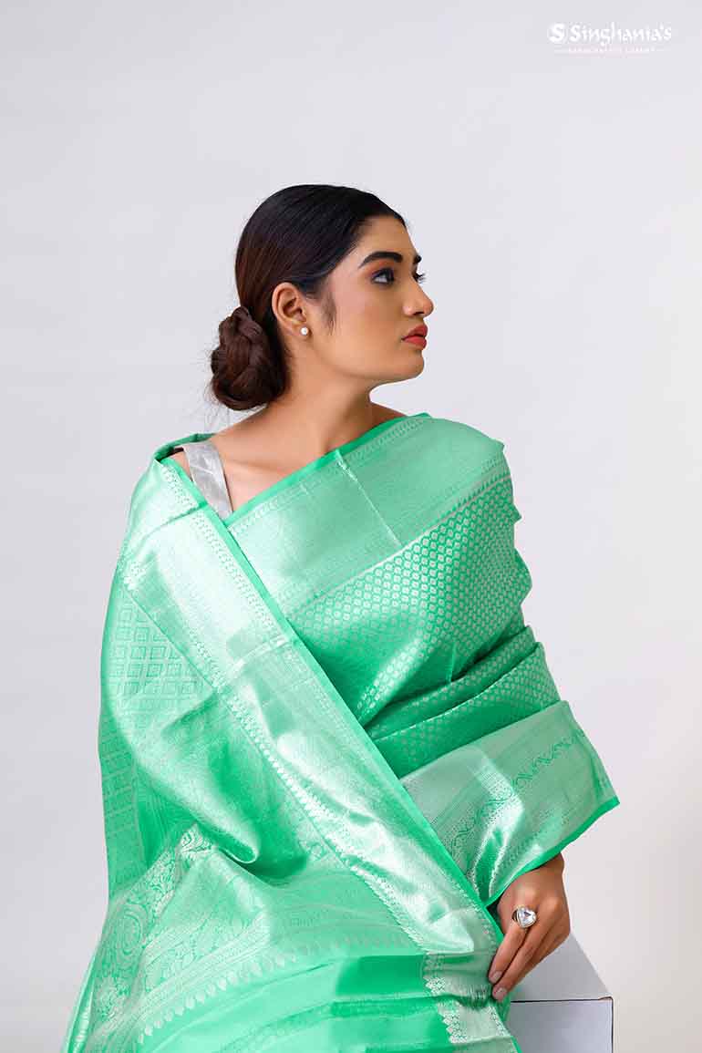 Buy Pure Silver Zari Kanchipuram Sarees Online | Singhania's